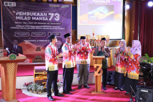 MAN 1 Yogyakarta | Pembukaan Peringatan Milad ke-73 MAN 1 Yogyakarta: Tetap Istiqomah Jalankan ...