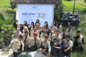 MAN 1 Yogyakarta | KIR LIBA MAN 1 Yogyakarta Rayakan Ulang Tahun Ke-32