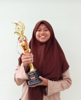 MAN 1 Yogyakarta | Siswi MAN 1 Yogyakarta, Sharliz Luna Firdausi, Raih Juara 1 dalam Pelatihan ...